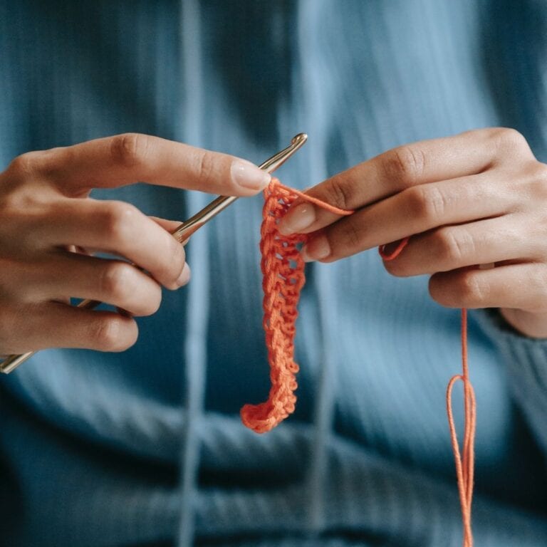 Crocheting with Multiple Strands of Yarn + 11 Quick Tips - sigoni macaroni